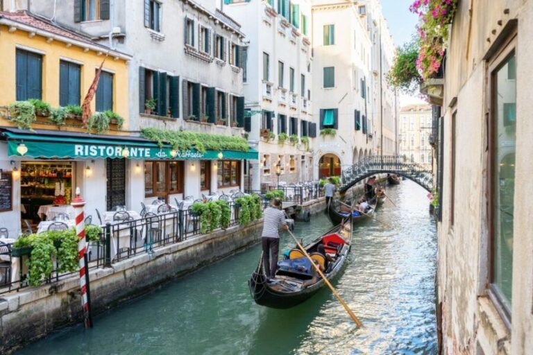 Venice: Shared Gondola Ride through the Lagoon City - Who Will Love This Tour?