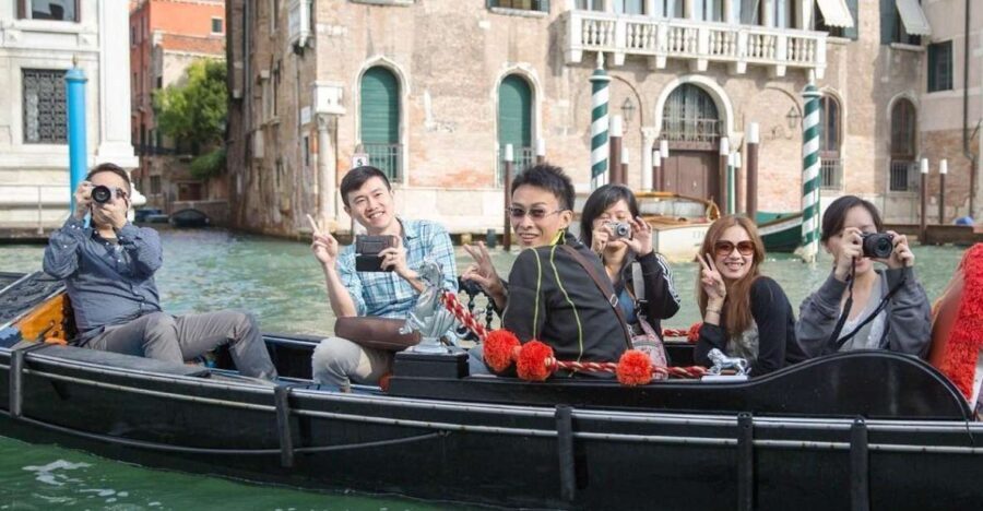 Venice: Shared Gondola Ride - Practical Details and Tips