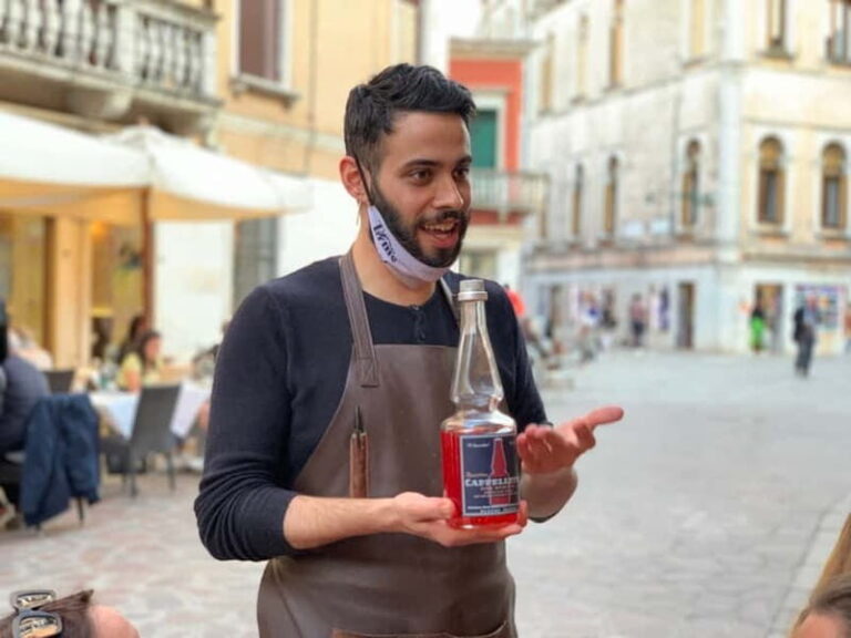 Venice: Spritz Walking Tour with 4 Spritzes and Local Tapas - What’s Included & What’s Not