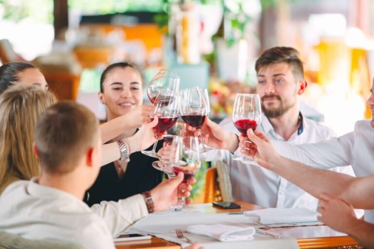 Venice Wine Tasting Tour with Private Wine Expert - Tasting the Wines and Food