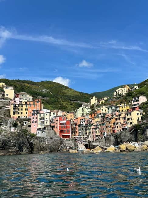 Vernazza: Cinque Terre sunset private boat tour w/ aperitivo - What’s Included & What’s Not