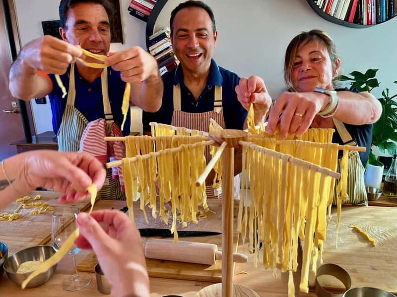 Verona Center: Pasta Class with Dinner & Wine in Local Home - Exploring the Verona Pasta Class Experience
