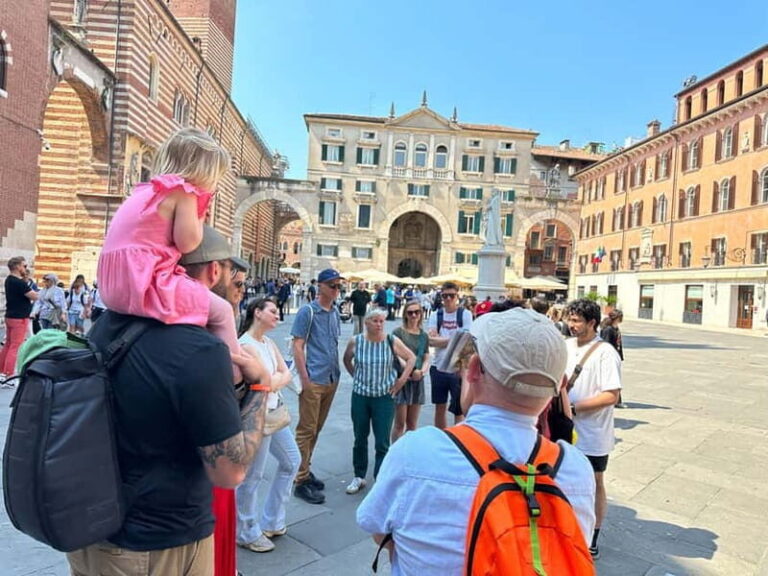 Verona: Guided Small Group Walking Tour of the City of Love - The Iconic Verona Arena