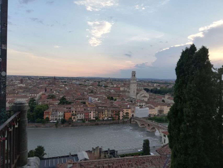 Verona: Night Walking Tour - Breaking Down the Itinerary