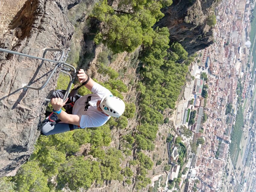Vía ferrata de Redován K2 - The Guides: Balancing Expertise and Humor