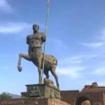 Vibrant Pompeii: Fascinating Excursion! - Walking Through Ancient Streets