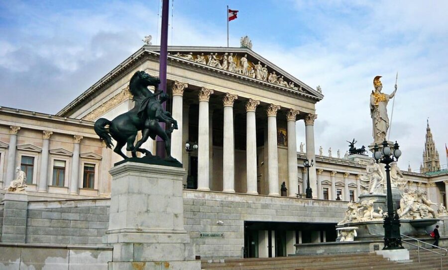 Vienna: Best of Vienna in 2 Hours with a Local - Why Choose This Tour?