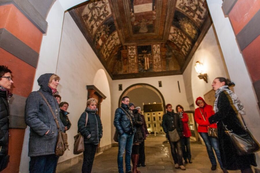 Vienna: Ghosts and Legends Guided Nighttime Walking Tour - The Deep Dive: What to Expect on the Tour