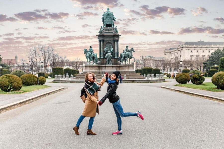 Vienna: Highlights Private Tour, Palaces & Sacher Cake - Detailed Breakdown of the Itinerary