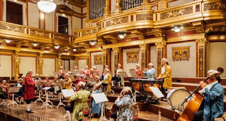 Vienna: Mozart Concert with Dinner and Carriage Ride - Who Should Consider This Tour?