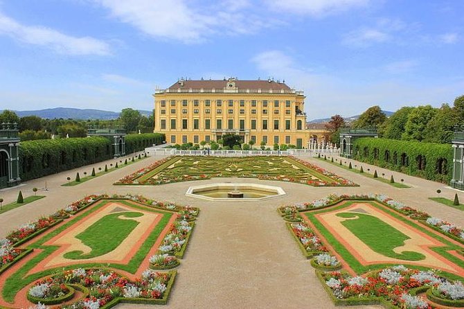 Vienna Private Transfer from Vienna Airport to City centre - Vienna Private Transfer from Vienna Airport to City Centre — A Practical Travel Option