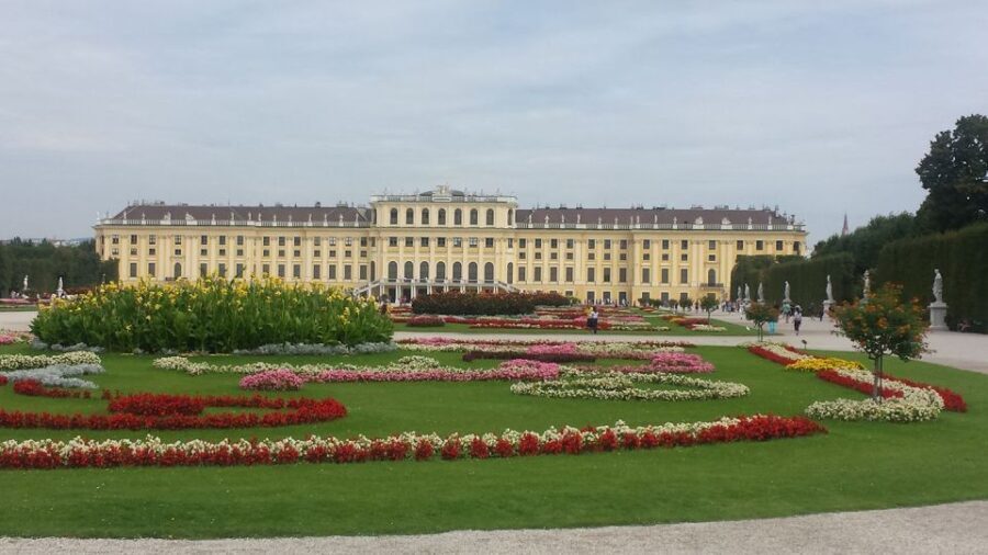 Vienna: Schönbrunn Palace and City Center Guided Tour - Journey to Vienna’s Historic Center
