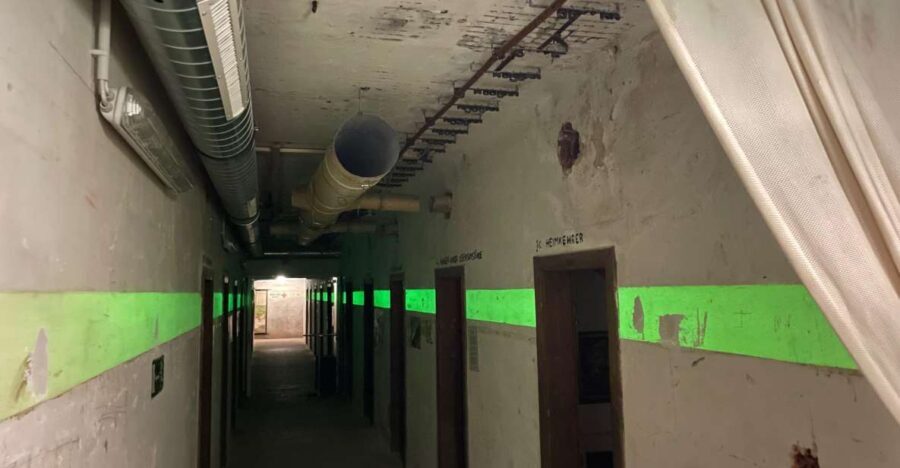 Vienna: Underground WWII Bunker Ticket and Guided Tour - The Tour in Detail: What to Expect