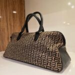 Vienna: VVIP Designer Shopping with Angelina Hot Chocolate - What You Can Expect: From Ringstraße to Rare Finds