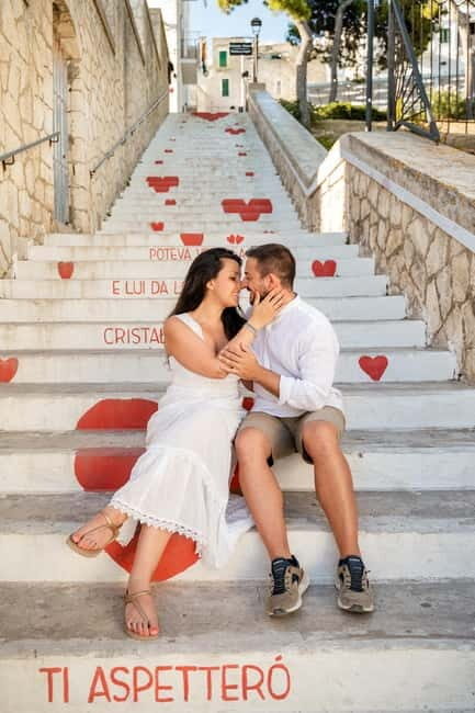 Vieste: a couple's photo tour at sunrise among romantic alleys and the sea. - Who Should Consider This Tour?
