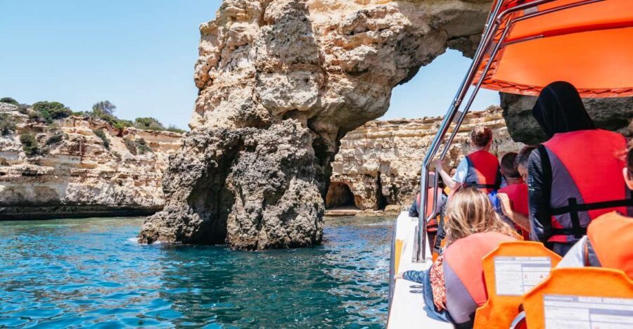 Vilamoura: Benagil Cave Boat Tour with Entry - Key Points