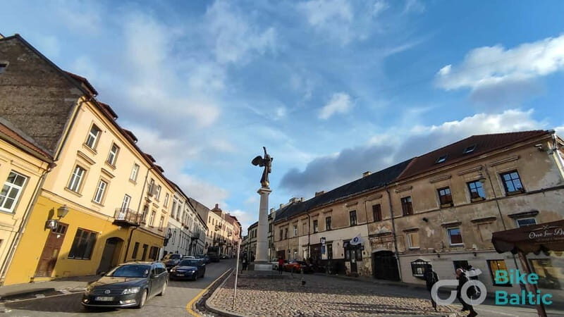 Vilnius: Walking Tour with a Local Guide - Small groups - The Experience and Guide Quality