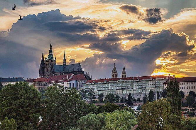 VIP Private tour Prague: Castle, Lunch, Beer, Boat - The Sum Up