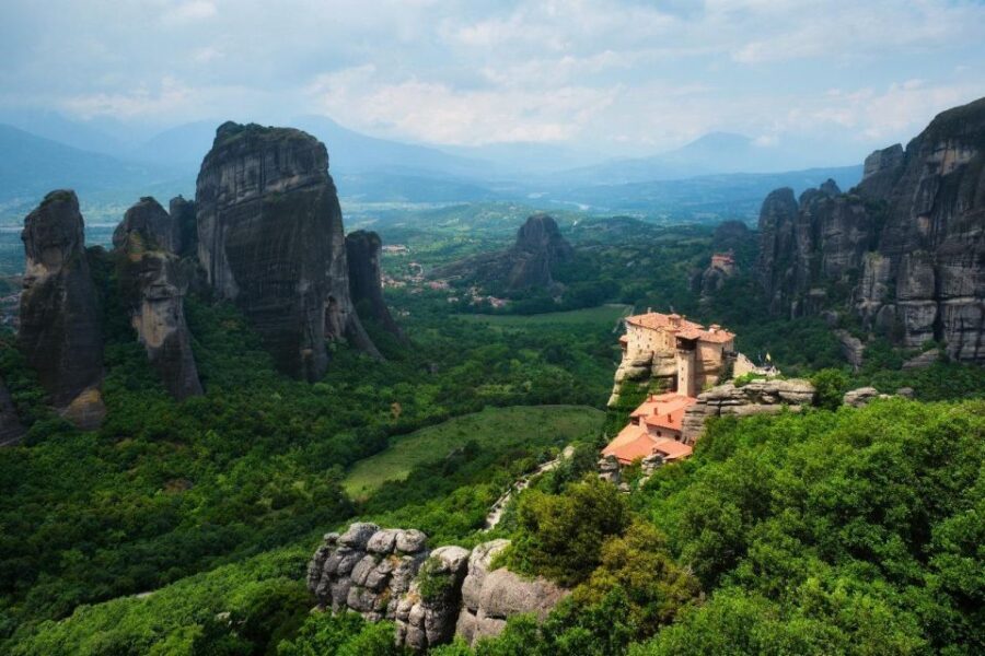 Visit Delphi & Meteora Monasteries Full Day Private Trip - What Makes This Tour Stand Out