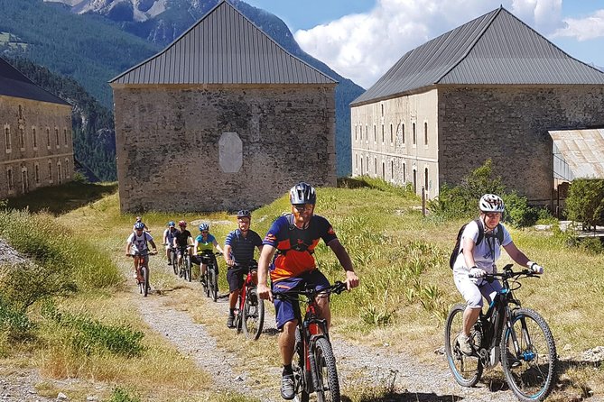 Visit of the fortified heritage of Vauban in VTTAE - Discovering Vauban’s Fortified Heritage by E-Bike in Provence