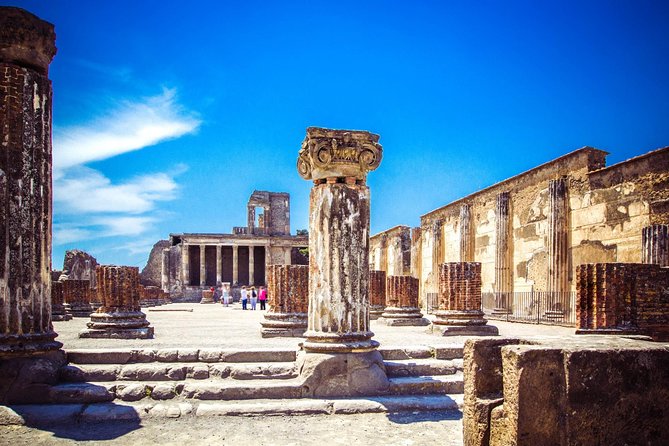 Visit Pompeii with a local expert guide - Introduction