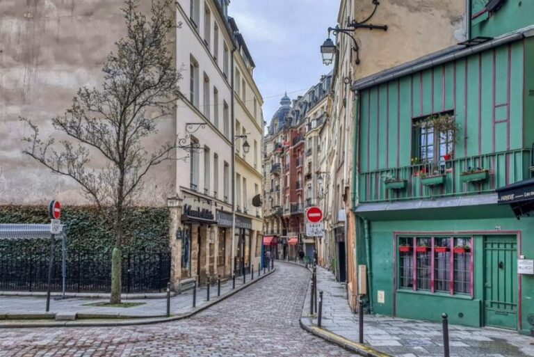Visita privata in Italiano di Parigi, Louvre, Père Lachaise - What You’ll See and Do