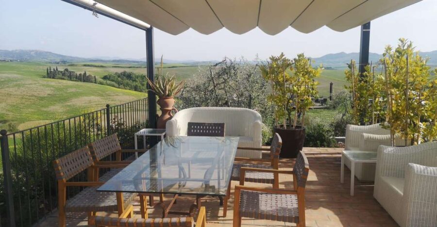 Volterra: Private Picnic in the Tuscan Countryside - The Food and Wine: A Taste of Tuscany