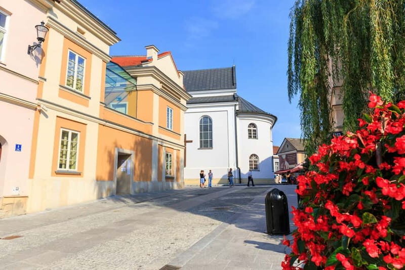 Wadowice: John Paul II Hometown - Tasting Kremówka: A Sweet Highlight
