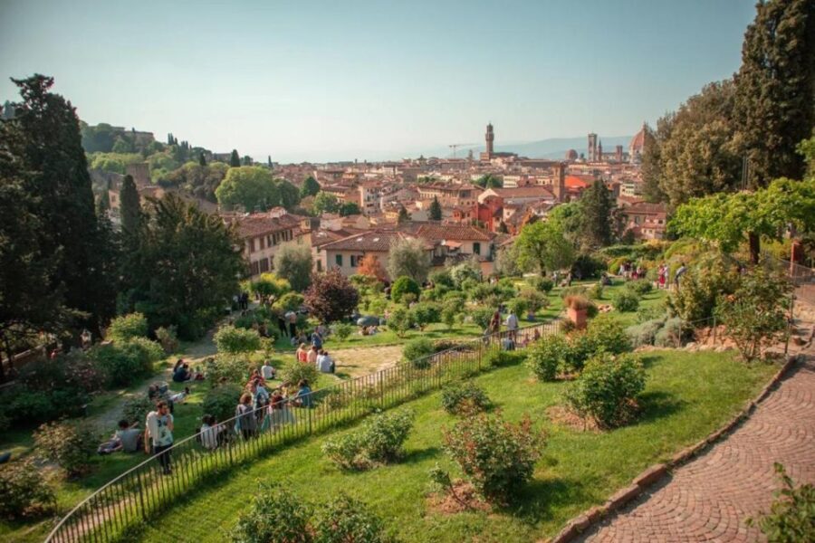 Walking Florence: Medici District, Piazza Repubblica & Duomo - Practical Details and Value