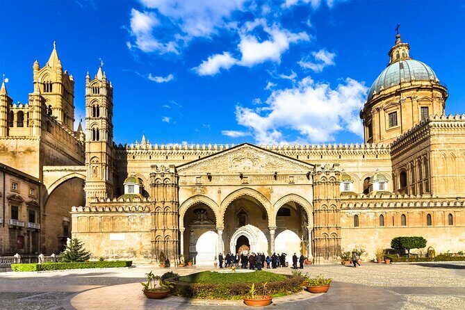 Walking in the historic center of Palermo and its markets - The Itinerary: What You Can Expect