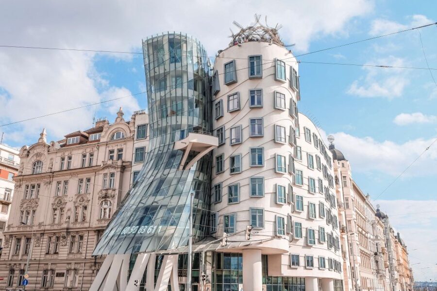 Walking tour of Prague in French : Nové Msto - Authentic Local Flavor