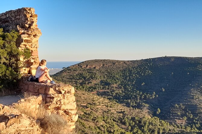 Watch the Sunset from the castle of Serra - Discovering the Sunset from Serra Castle: A Truly Rewarding Hike