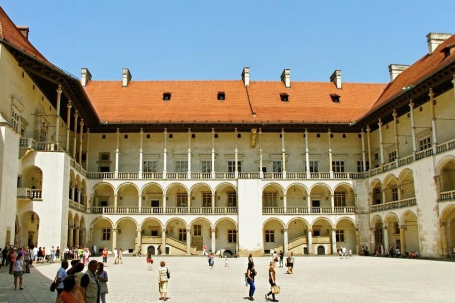 Wawel Castle and Cathedral Guided Tour - Inside the Castle: What You Can Expect