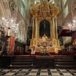 Wawel Castle and Cathedral with St Mary Basilica tour - Inside the Experience: What to Expect