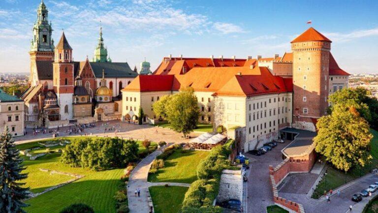 Wawel Hill Tour with Audio Guide - Detailed Breakdown of the Tour Stops