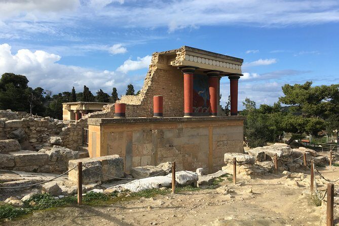 WeGuide Knossos palace - Value and Practical Tips