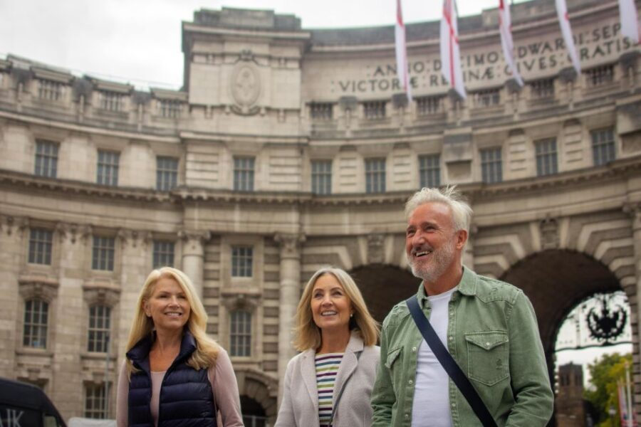 Westminster to Tower Bridge Customized Tour with a Local - What to Expect on Your Day
