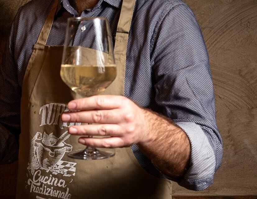 Wine Experience at Turin's - Wine Experience with Local Products Tasting - What Sets This Tour Apart?