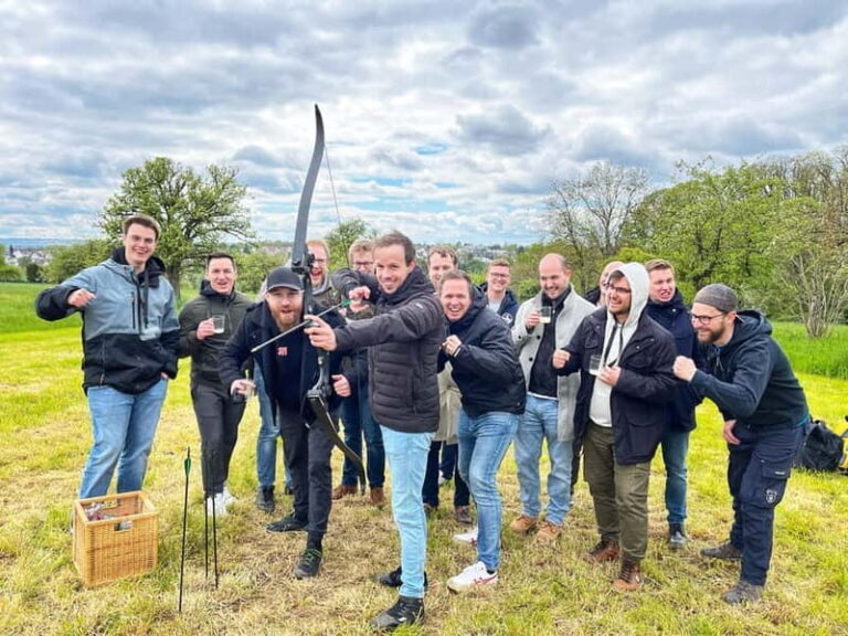Wine hike JGA Gin Tour with games and snacks Stuttgart - Exploring the Experience in Detail