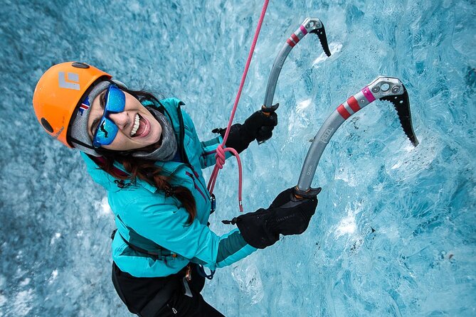 Winter Ice Cave + Climbing Private Photoshoot - 20 Shot Package - Exploring Iceland’s Ice: A Detailed Review of the Winter Ice Cave + Climbing Private Photoshoot
