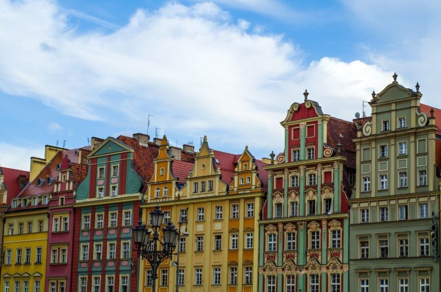 Wrocaw: Ostrów Tumski and Old Town Highlights Private Tour - Exploring Ostrów Tumski