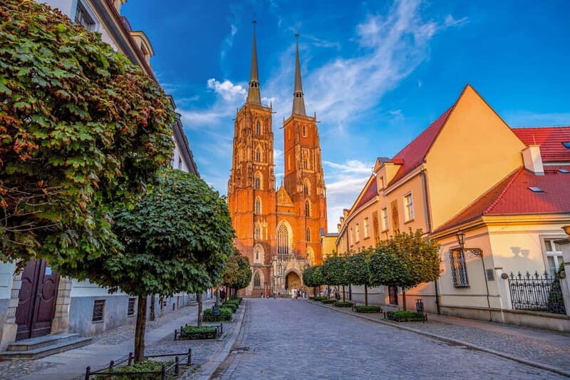 Wroclaw: 3-Hour City WalkingTour with University & Cathedral - Why This Tour Offers Good Value