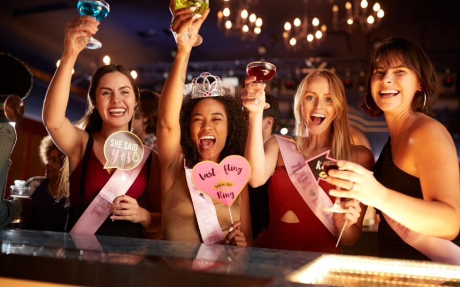 Würzburg: Bar & Club Tour with free Shots & VIP entry - FAQs
