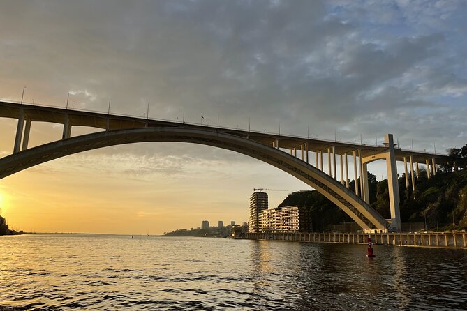 Yacht Cruise Excursion to 6 Bridges on the Douro - Key Points