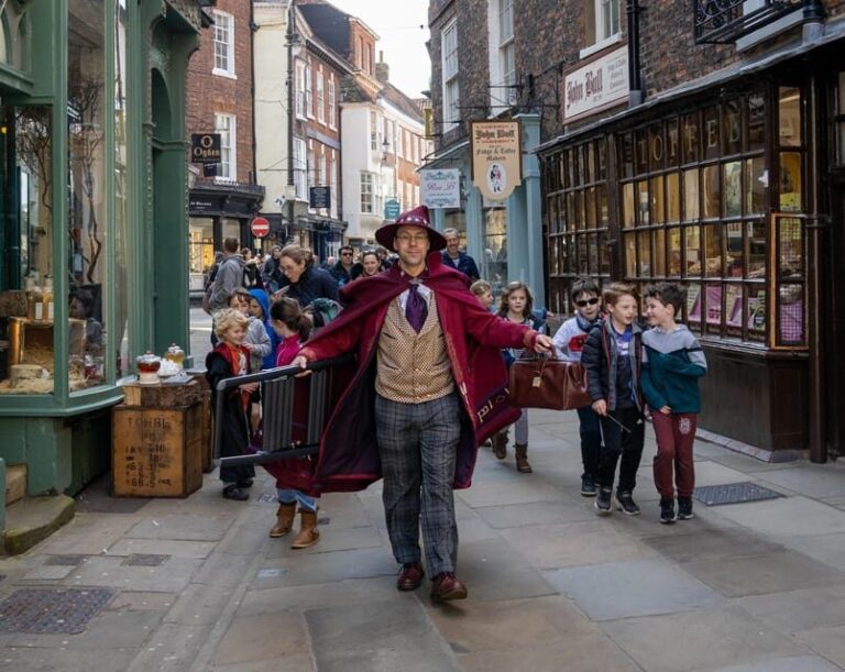 York: Wizard Walk of York Tour - Magic, Comedy & Family Fun - Who This Tour Is Best For