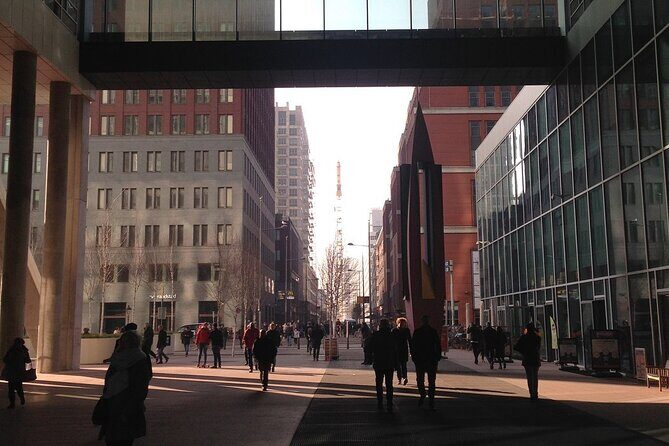 Your Own Hague. Behind The Scenes of The Royal City - The Value and Practical Aspects