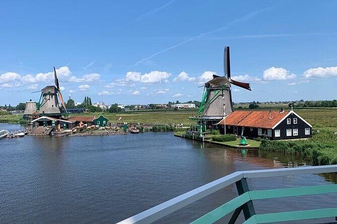 Zaanse Schans Giethoorn Private Tour from Amsterdam Canal Cruise - Deep Dive Into the Experience