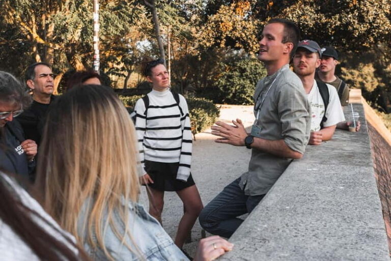 Zadar city tour: Explore Old Town & Local Market by uur - A Closer Look at the Experience