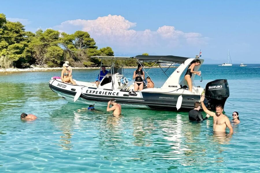Zadar: Island-Hopping, Swimming & Snorkeling SpeedBoat Tour - Who Should Consider This Tour?