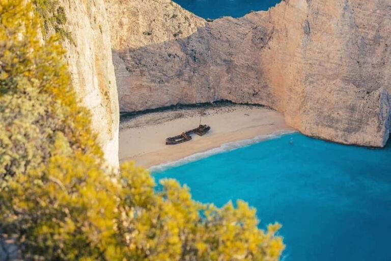 Zakynthos Island: Private Tour in a Minibus - First Stop: Xigia Beach and Its Natural Spas